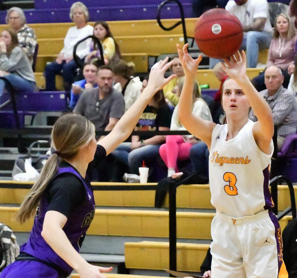 Second-half surge lands Viqueens district win - Bedford County Post