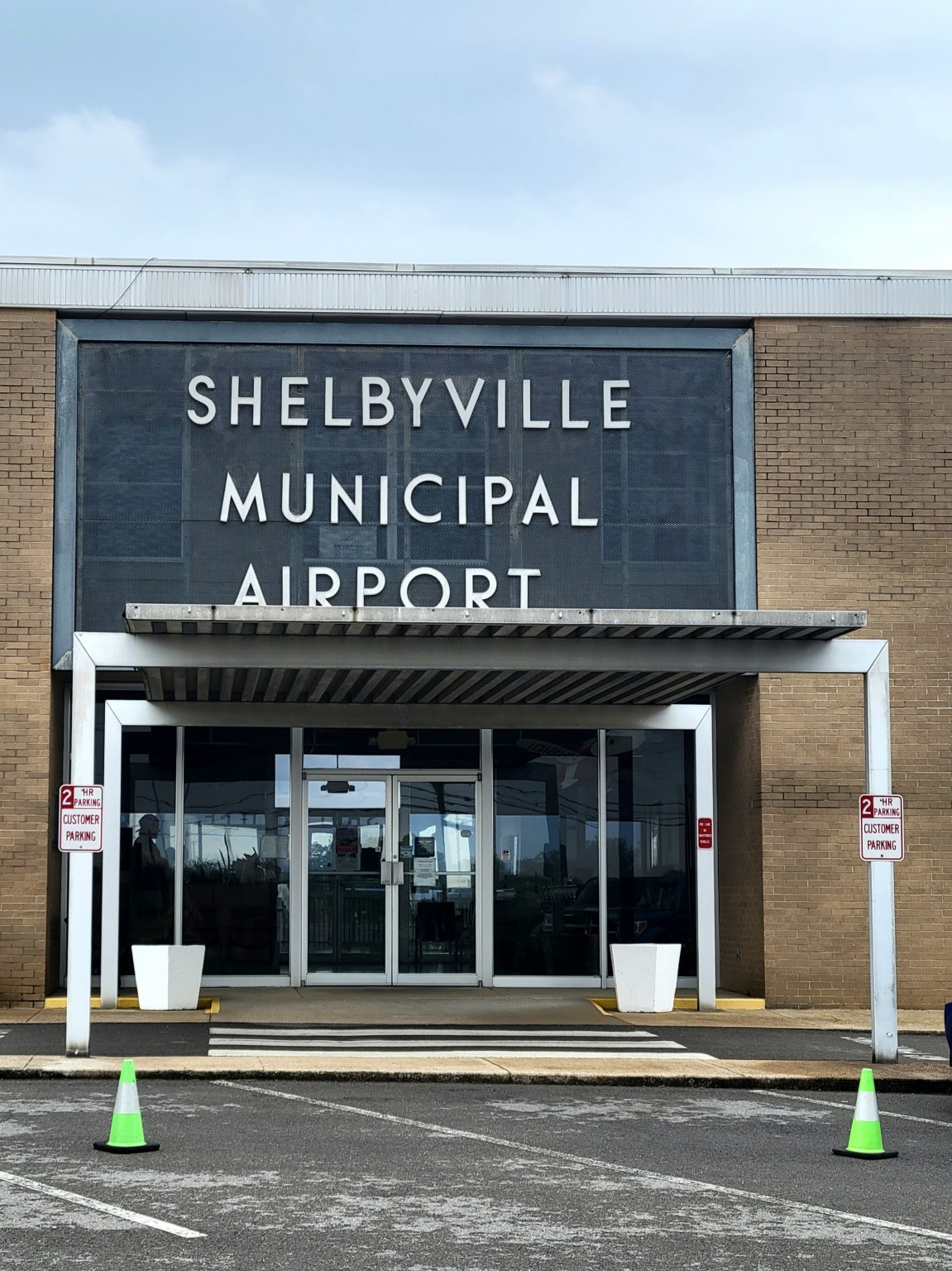 An ‘electric’ future possible for Shelbyville’s airport - Bedford ...